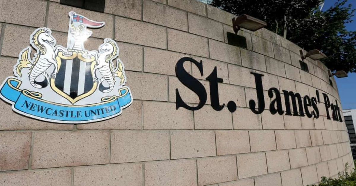 Eddie Howe Urges Newcastle to Stay at St James’ Park Eddie Howe Urges Newcastle to Stay at St James’ Park