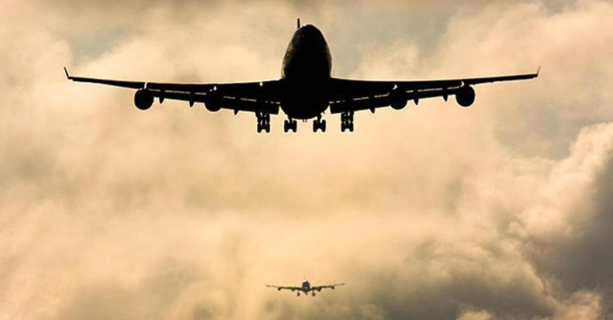Turbulent Tales: Personal Encounters with In-Flight Turbulence Turbulent Tales: Personal Encounters with In-Flight Turbulence